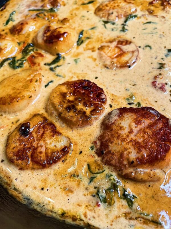 Creamy Tuscan Scallops - Yel's Kitchen