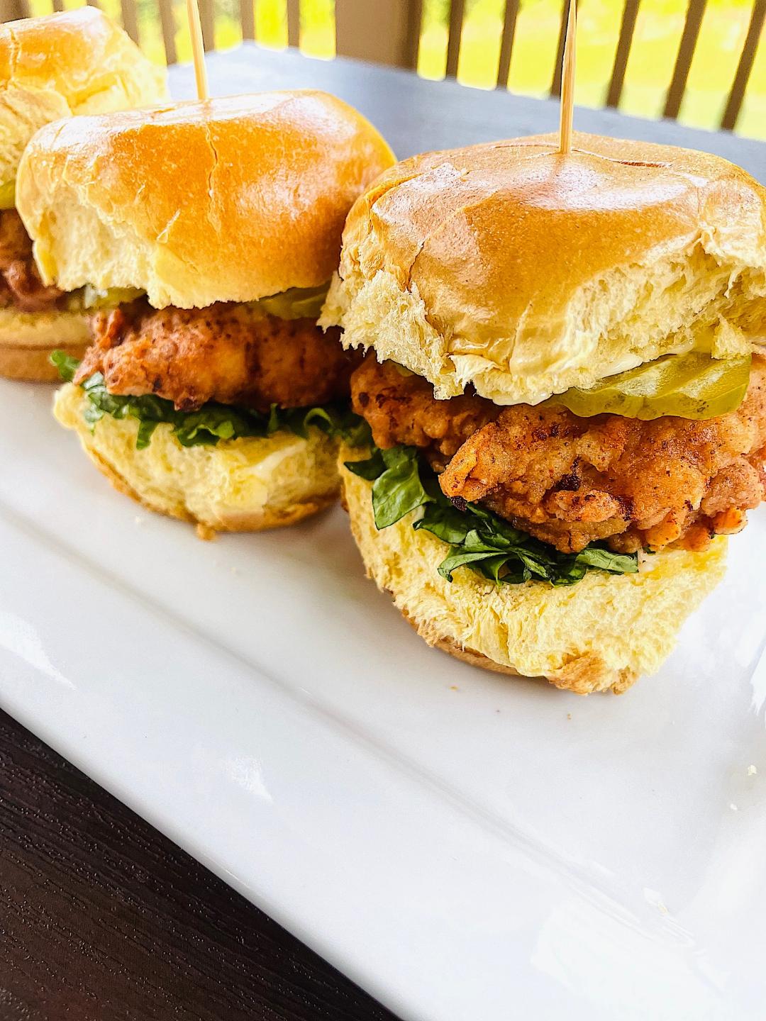 Spicy Chicken Sliders - Yel's Kitchen