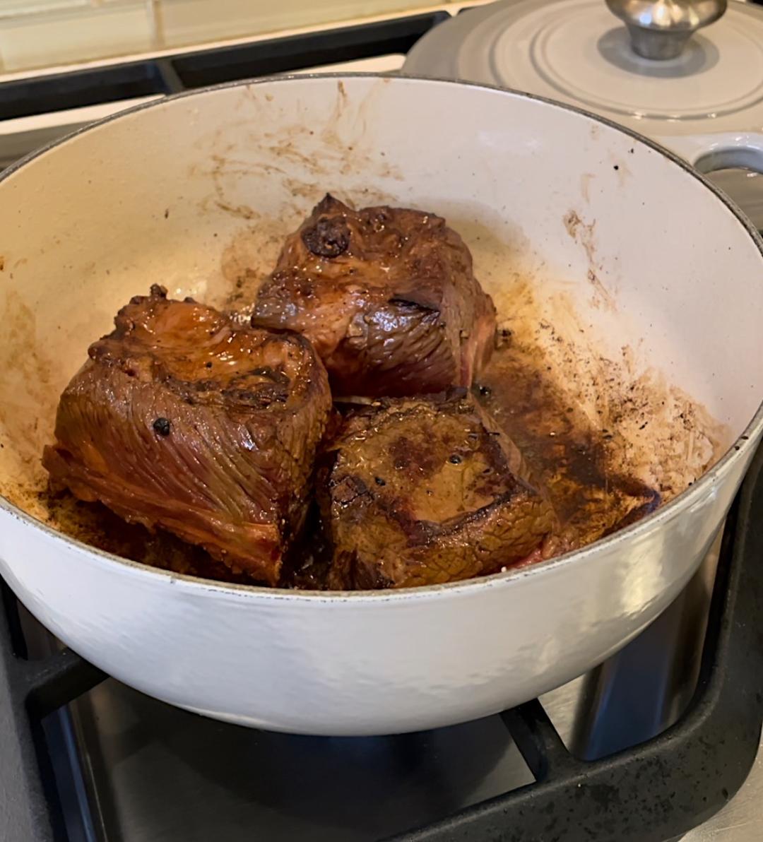 Braised Short Ribs - Yel's Kitchen